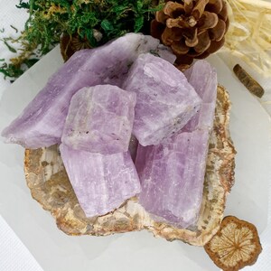 Kunzite Raw Crystal | Rare High Quality Natural Raw Kunzite ...