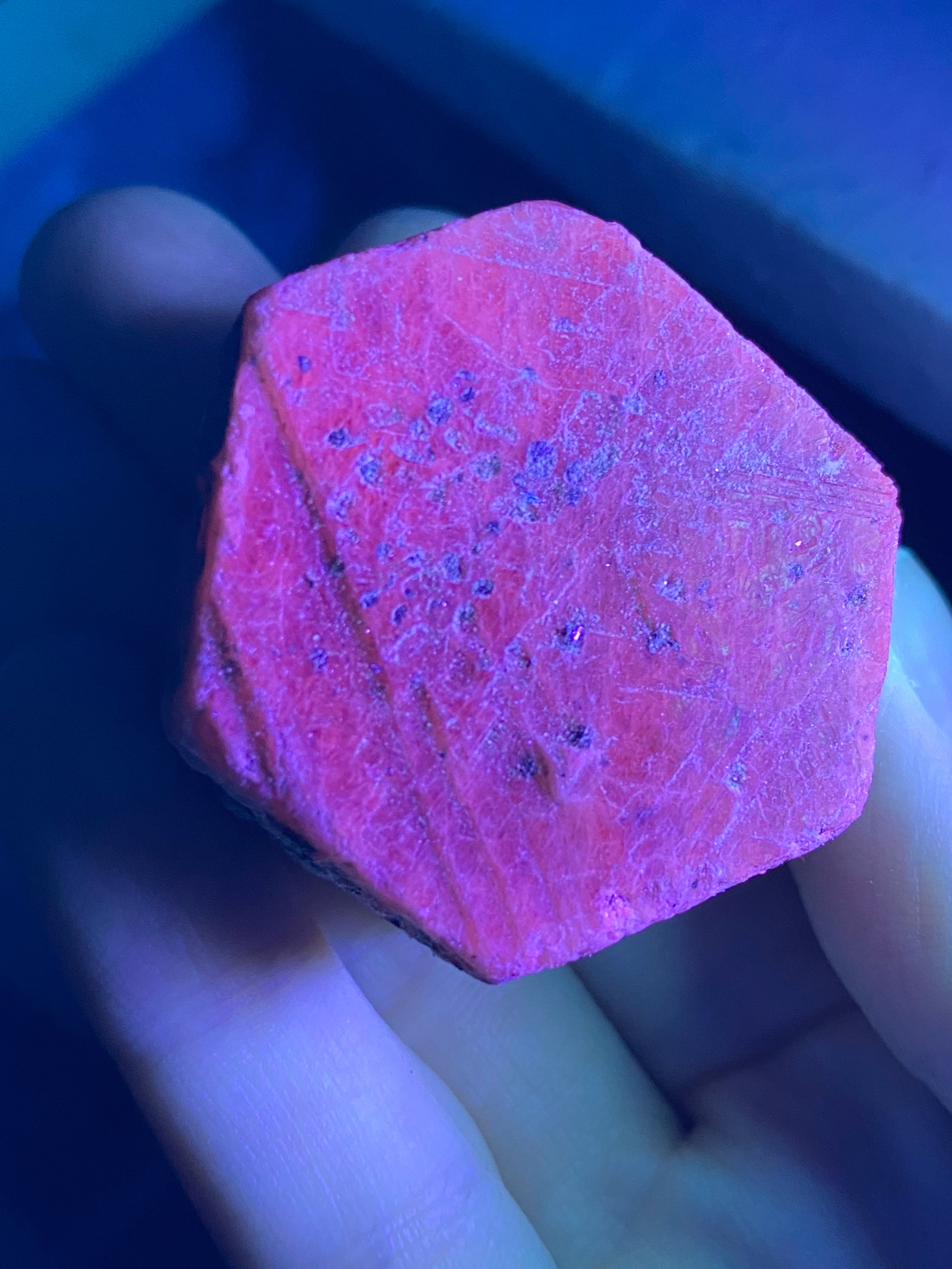 Hexagonal Rubies UV Reactive Rubies Large Ruby Cordundum - Etsy