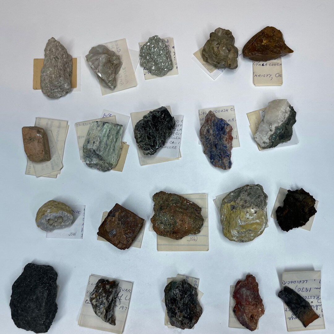 20 Mixed Minerals From an Old Collection With Labels - Etsy