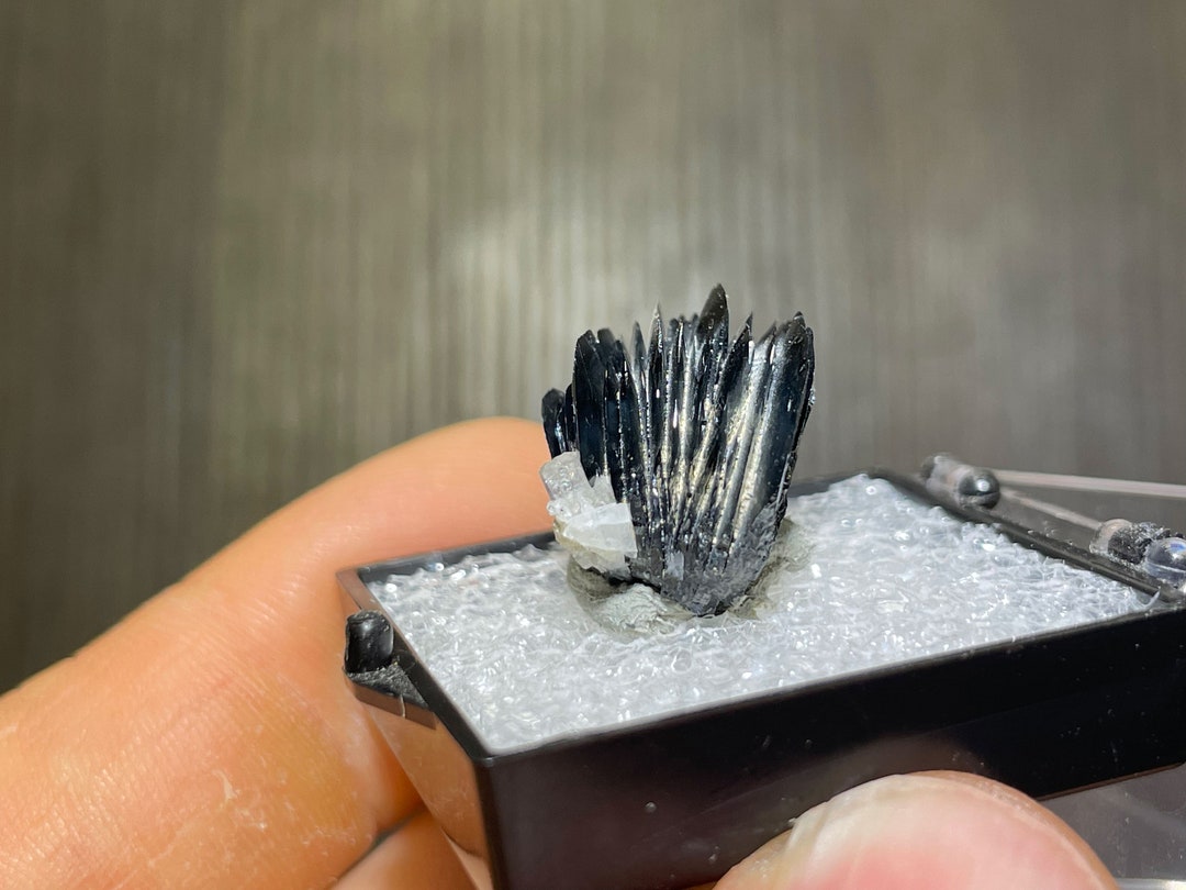 Lustrous Hematite Crystals From Switzerland - Hematite Rose Thumbnail ...