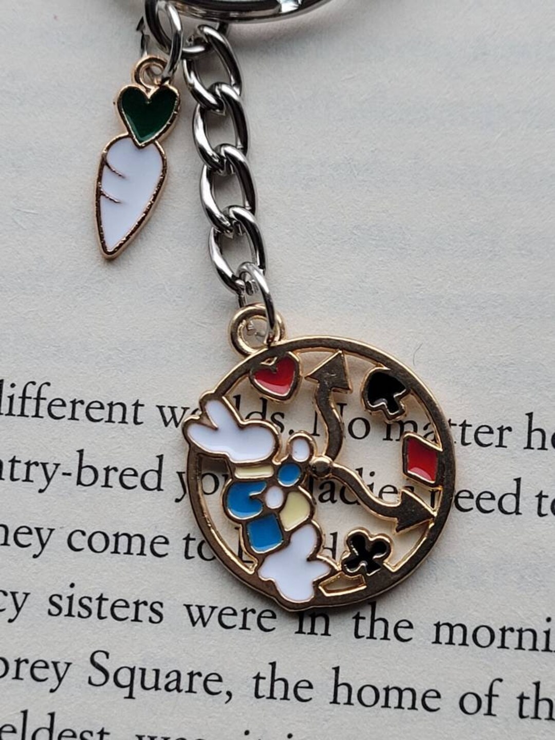 Alice in Wonderland Keychain Cute Clock Keychain Rabbit Keychain Charm ...