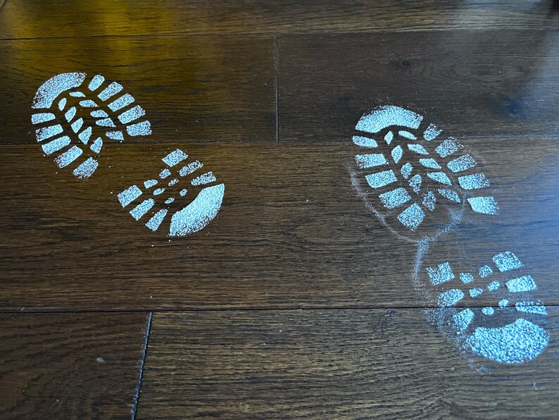 Santa's Sneaky Steps: Printable Footprint Template for Christmas Eve ...