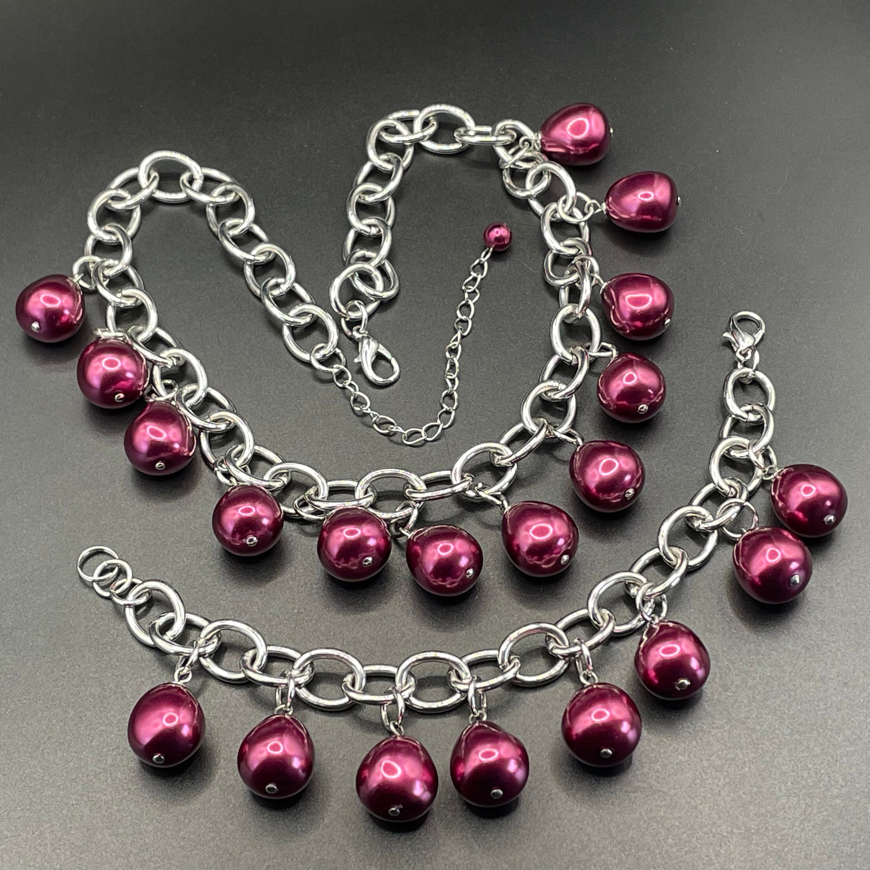 Beautiful Vintage Deep Pink Glass Pearl and Silver Tone Chunky Chain and Charm Necklace and Bracelet Set Christmas Bauble Design Etsy UK