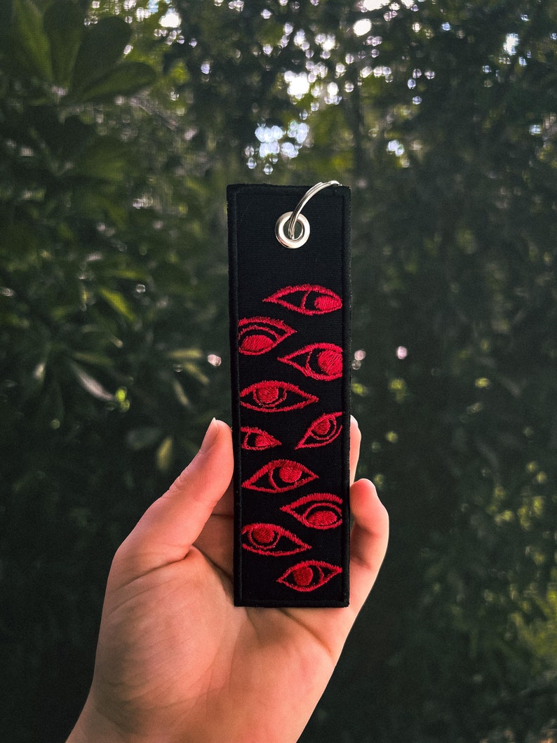 Watchful Eyes Jet Tag Keychain - Etsy