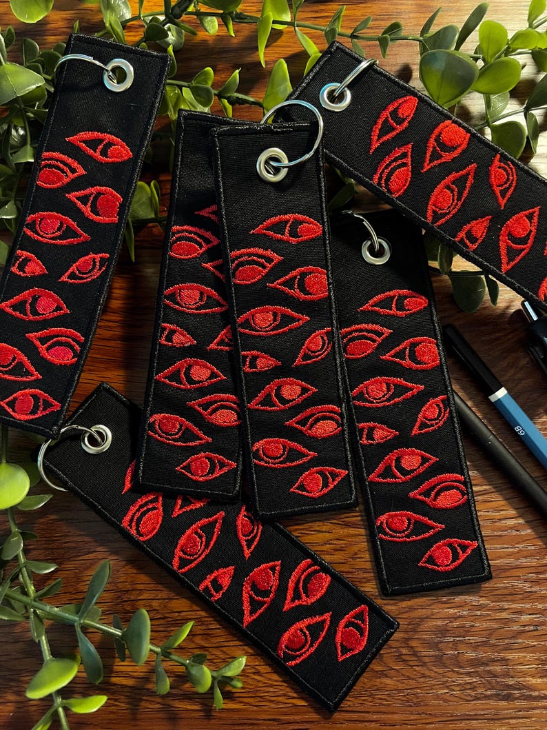 Watchful Eyes Jet Tag Keychain - Etsy
