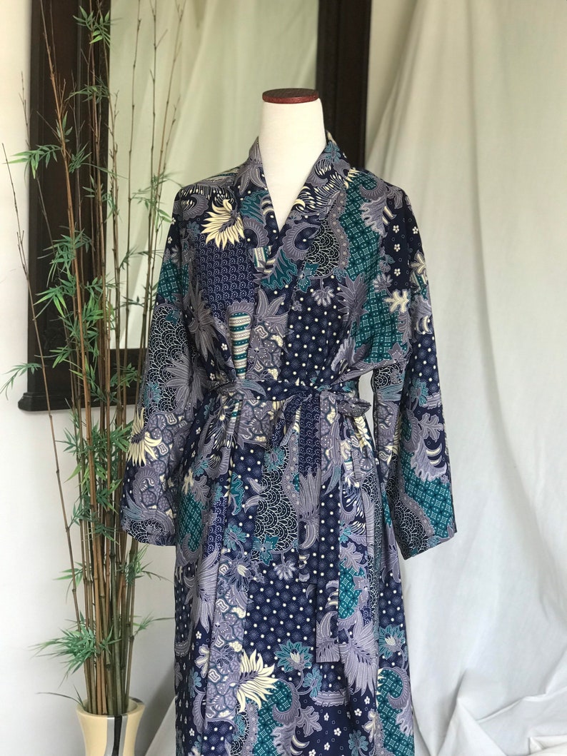 Luxury Silk Batik Kimono Indonesian Batik Short Robes Beach - Etsy