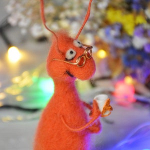 Needle Felted Animal Interior Toy Cockroach With A Cup of Tea Toy Gift ...