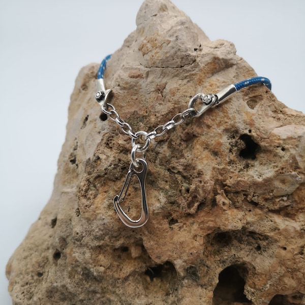 Climbing Carabiner Necklace - Etsy