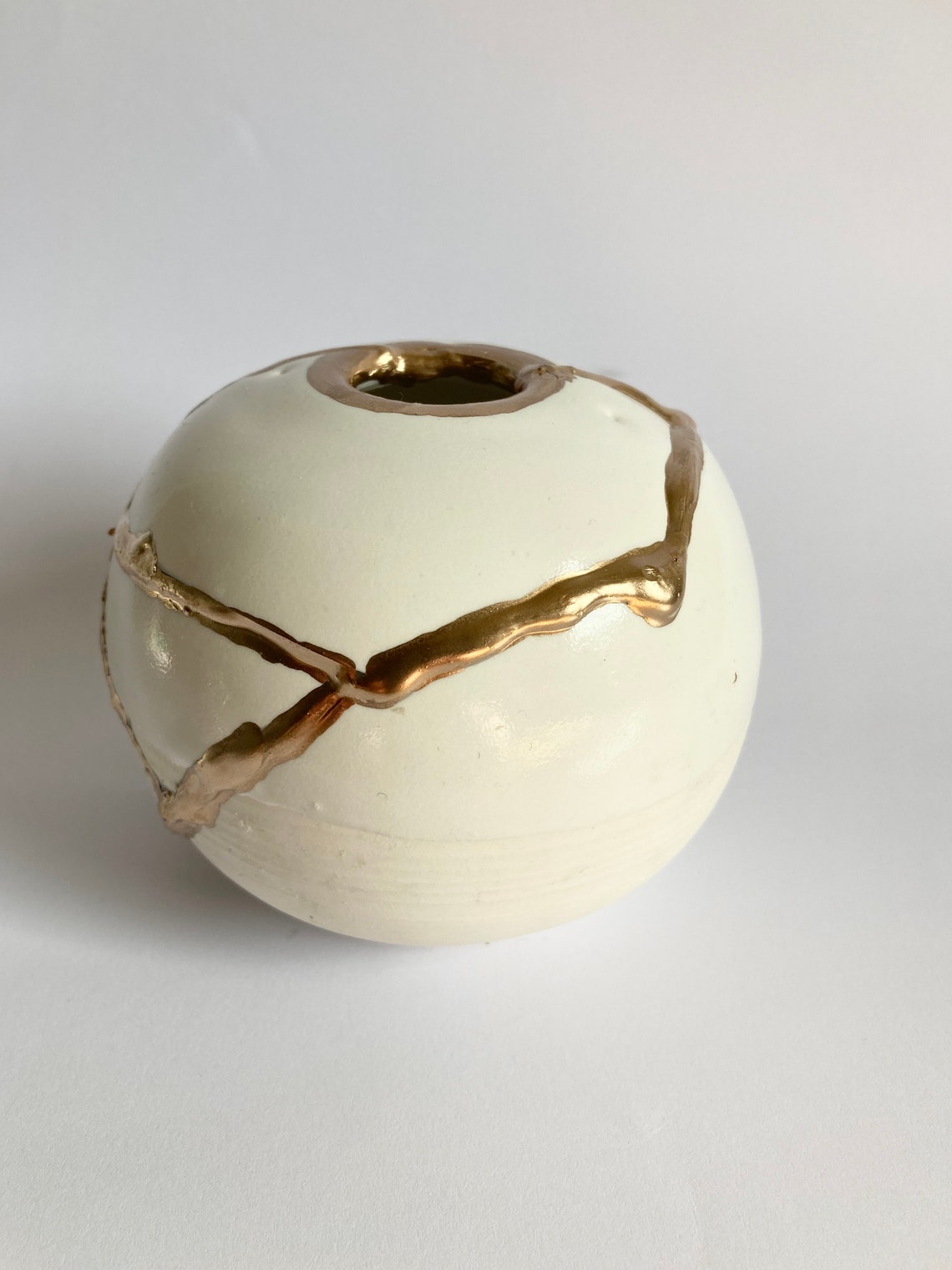 Kintsugi Mini Porcelain White Moon Jar Pot 'yuki 1' - Etsy