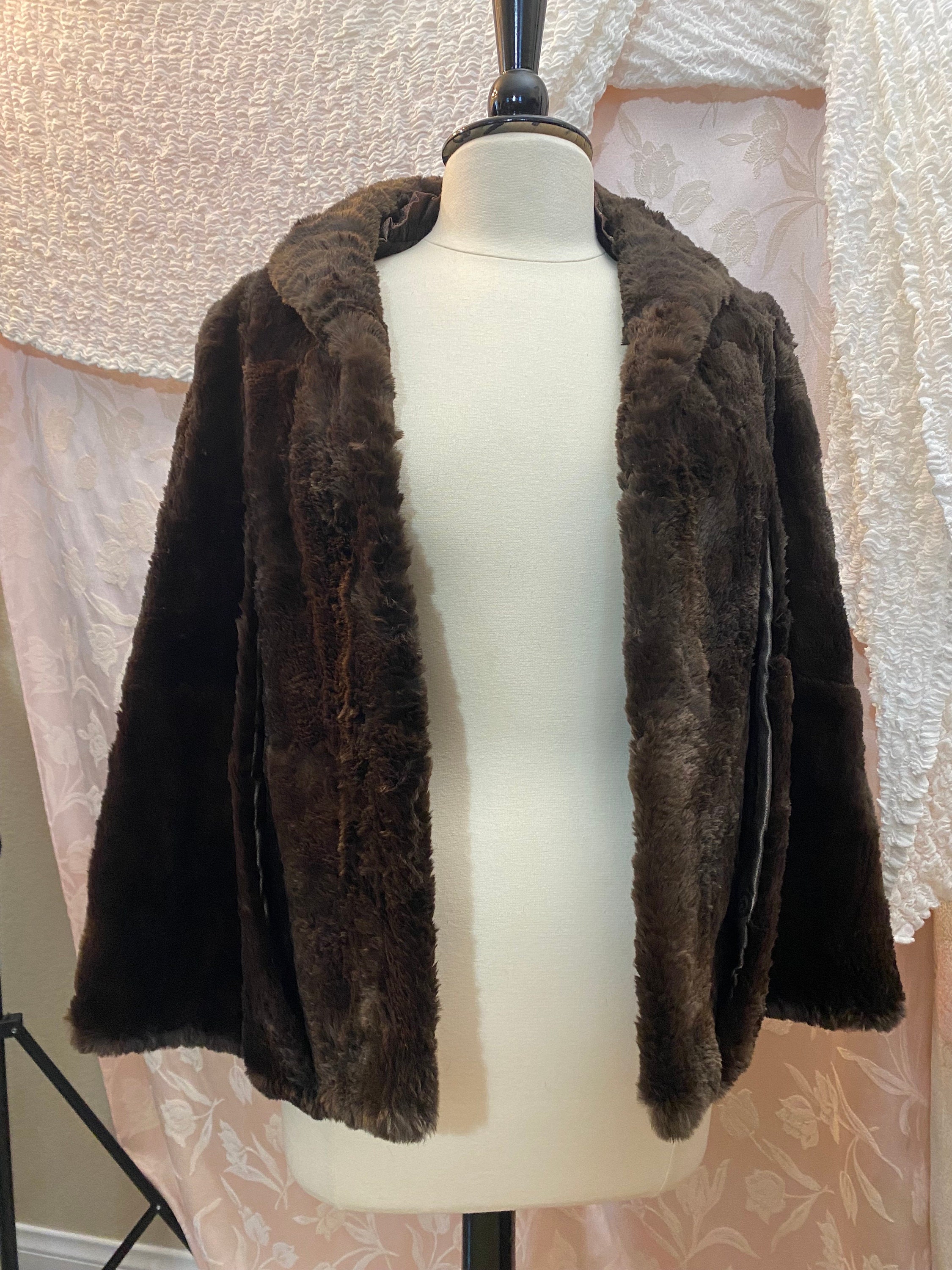 Beautiful Vintage, Chocolate Brown Faux Fur Cape Satin Lined Duplers ...
