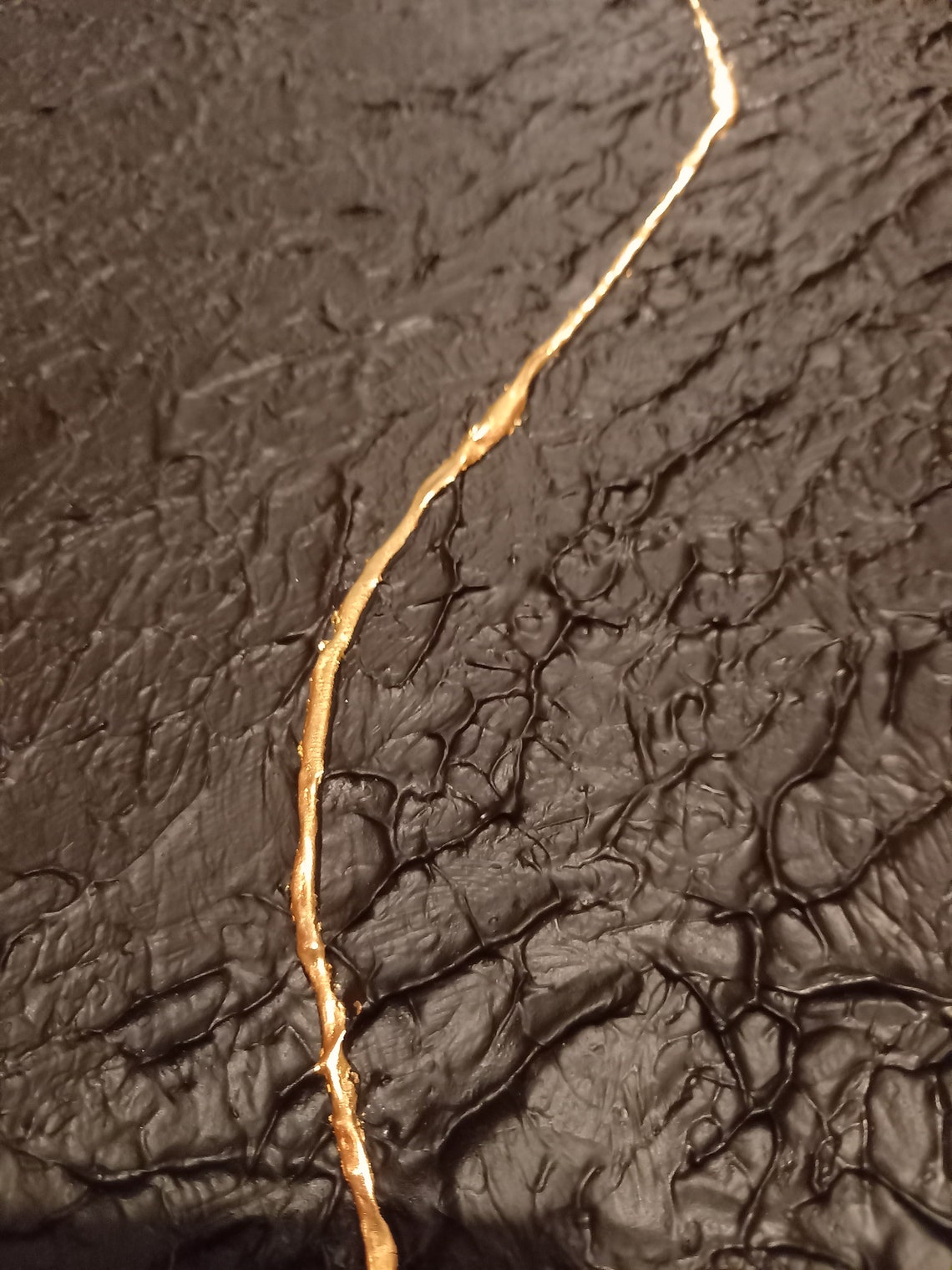 Kintsugi Wall Art: Black Plaster & Gold Japanese Wall Hanging - Etsy