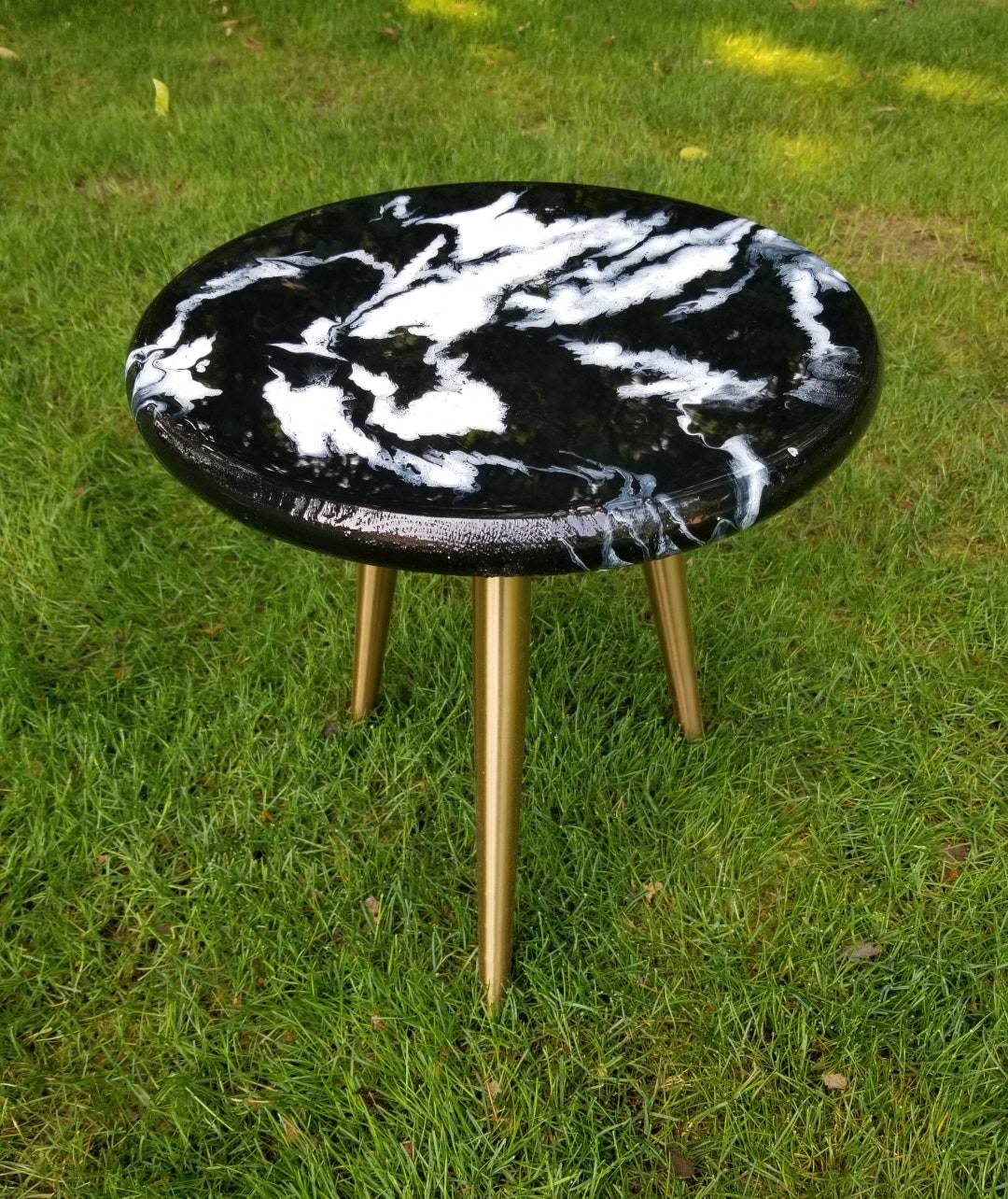 Round Side Table~resin Table~epoxy Table~resin Side Table~side Table ...