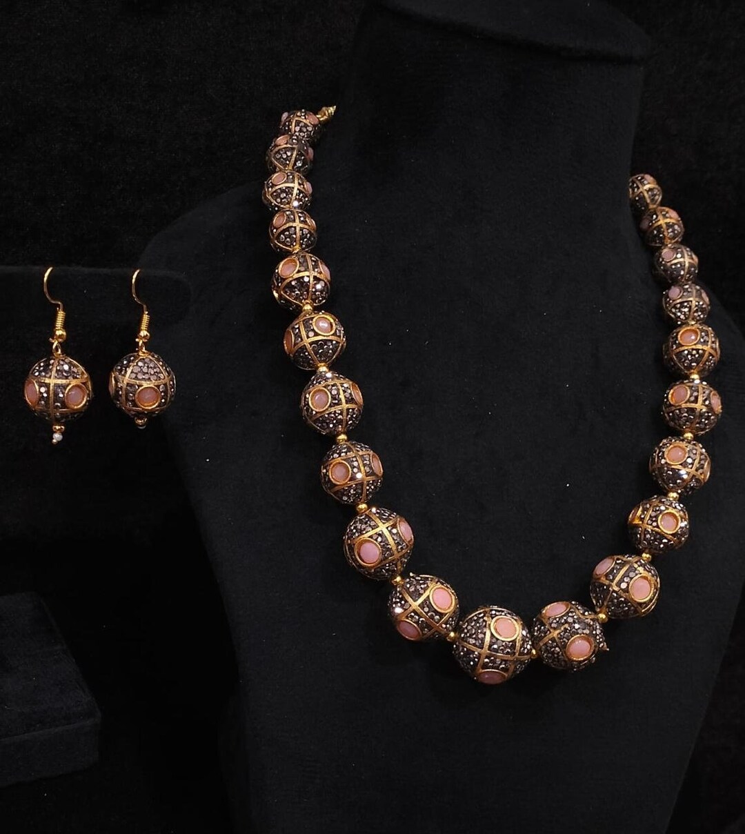 Gold Stone Necklace, Sabyasachi Necklace, Indian Necklace, Indian Jewelry, Pakistani Jewelry ...