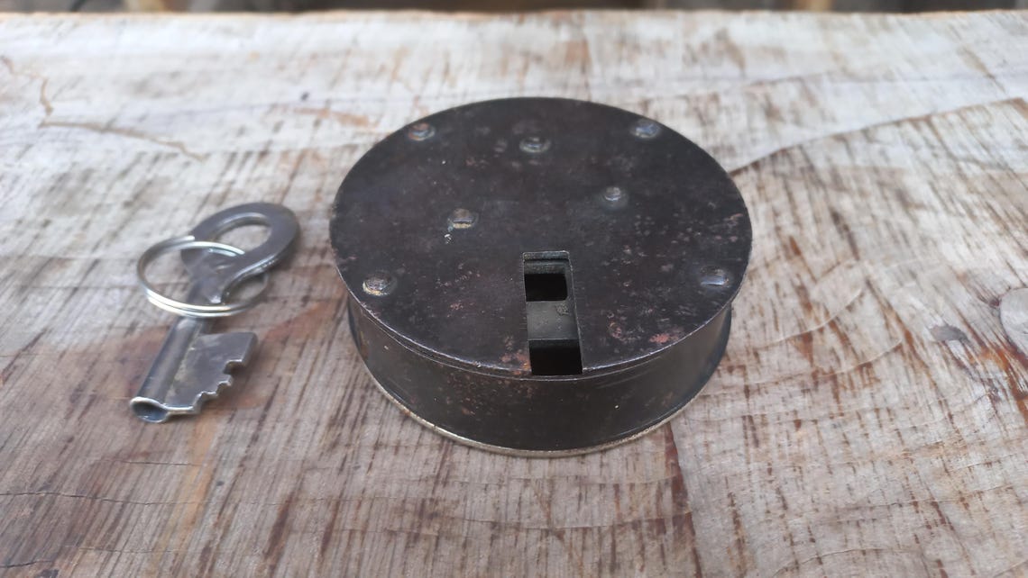 Antique Vintage Door Lock and Key, Old Iron Door Lock, Cast Iron ...