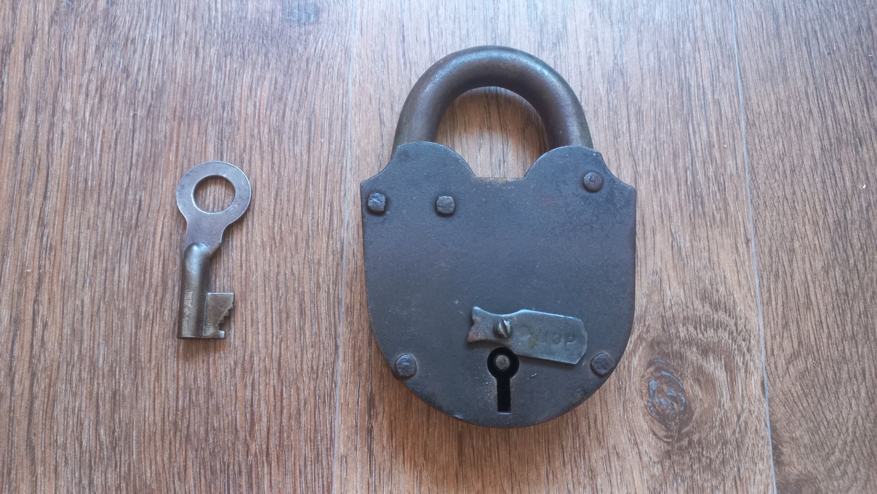 Antique Cast Iron Padlock With Key: Rustic Farm Lock - Etsy