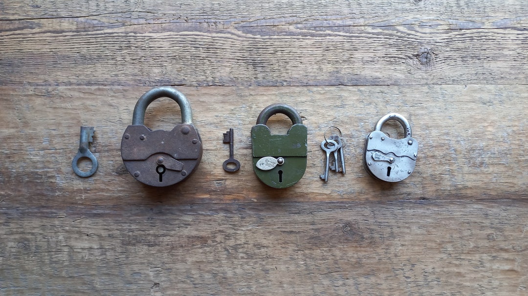 Antique Vintage Door Lock and Key, Old Iron Door Lock, Cast Iron ...