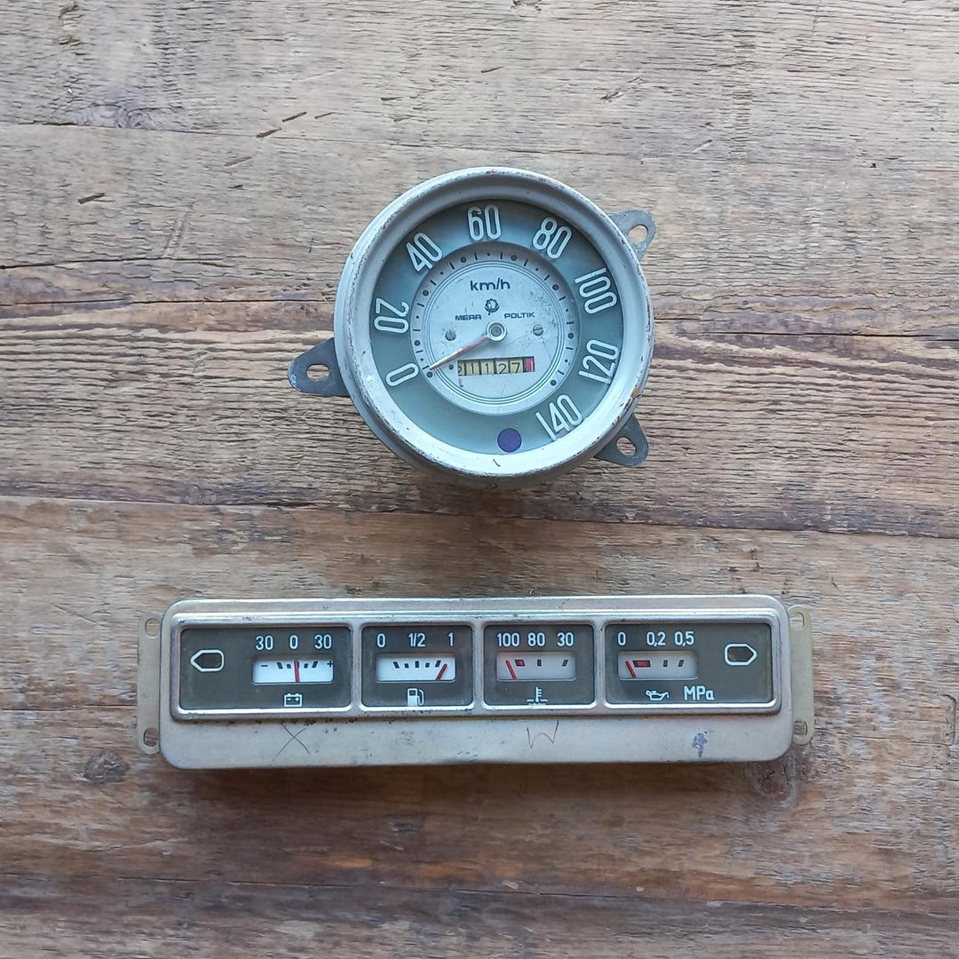 Retro Speedometer With Dashboard From Old Car Vintage Old Speedometer ...