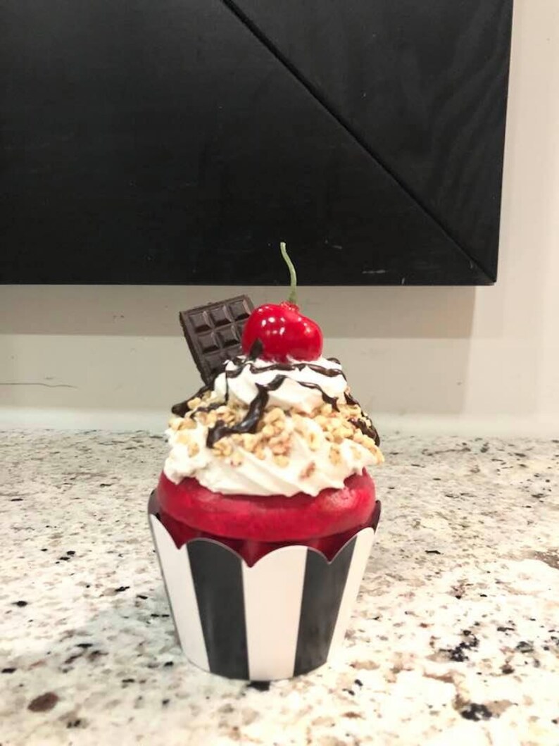 Faux Red Velvet Cup Cake. Fake Food Display. Red Velvet - Etsy