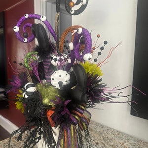 Spooktacular Halloween Table Decor. Festive Centerpieces and ...
