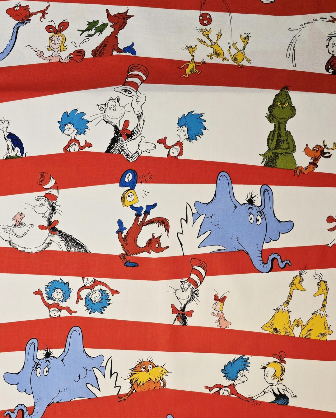 Dr. Seuss Fabric for Robert Kaufman Pattern #ADE 10788-203. Sold by the ...