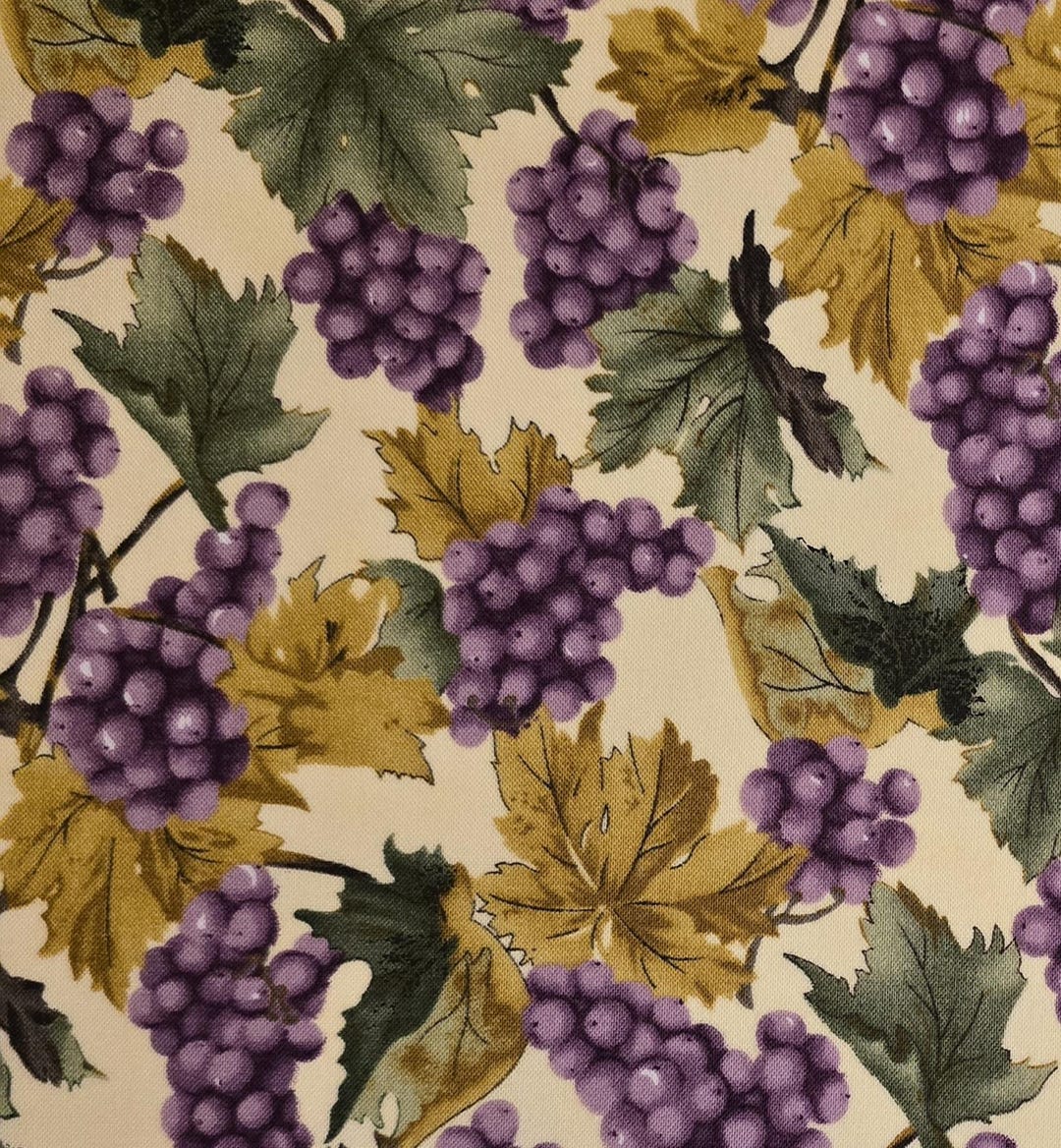Grapes and Leaves Fabric by Robert Kaufman.#2553. Sold by the Yardage ...