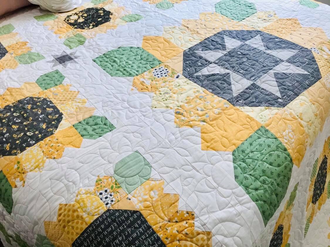 Sunflower Farms Quilt PDF Pattern | Etsy