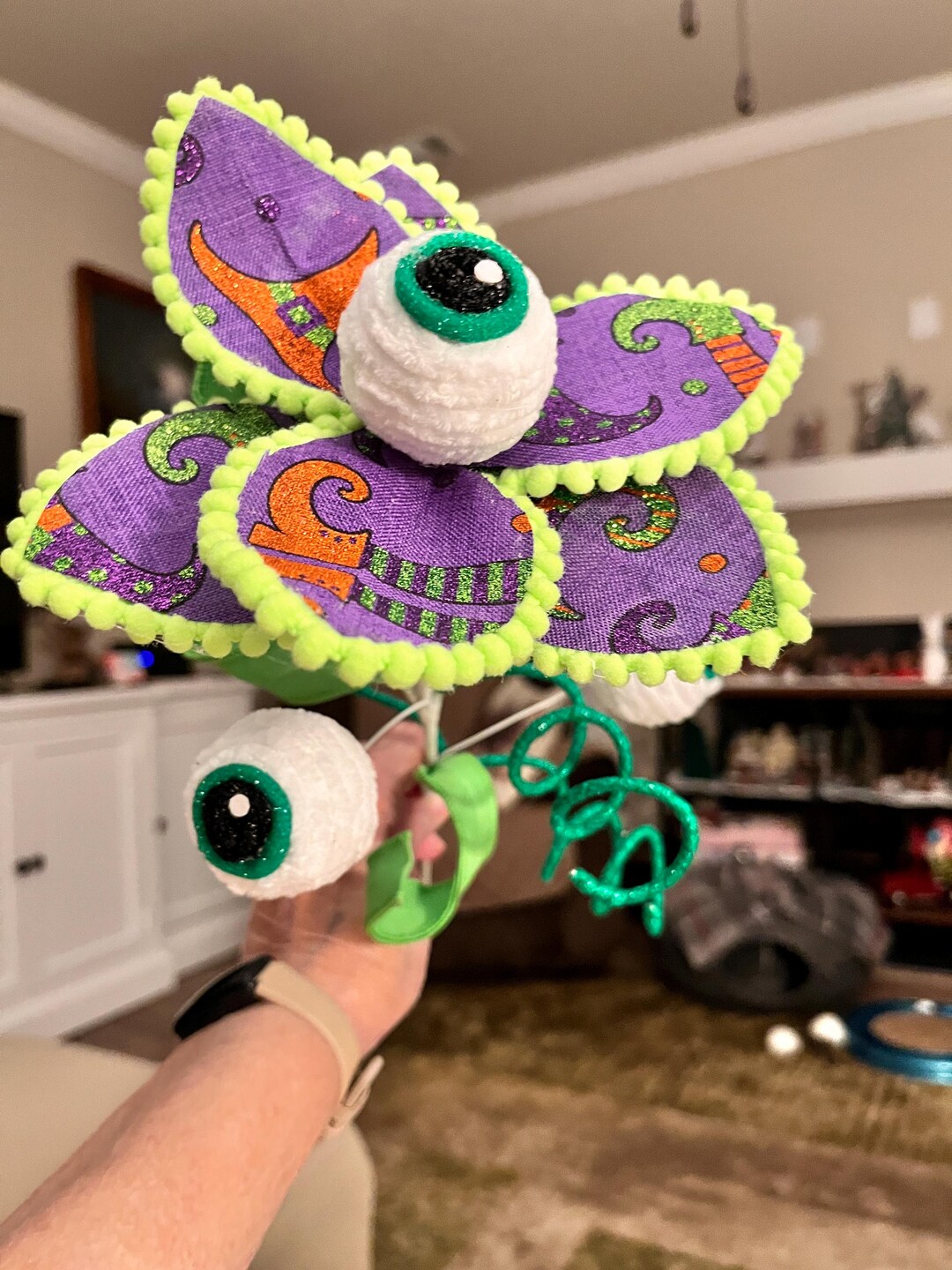 Halloween Eyeballs Floral Spray, Spooky Halloween Wreath and ...