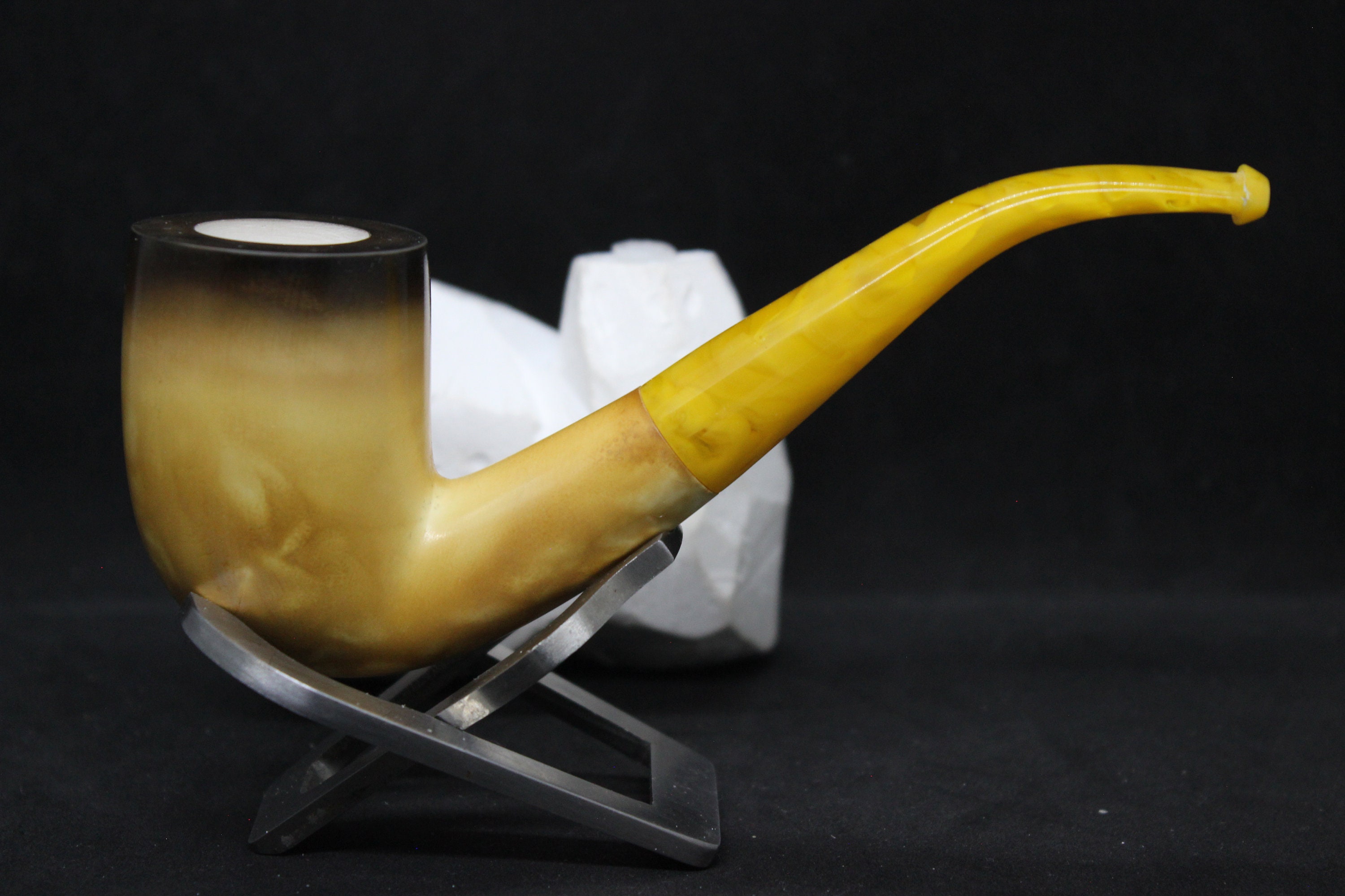 Lee Van Cleef Pipe