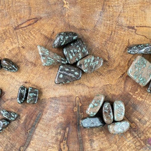 NUNDERITE Tumbled Crystals - Crystal Grid, Mediation Stones ...