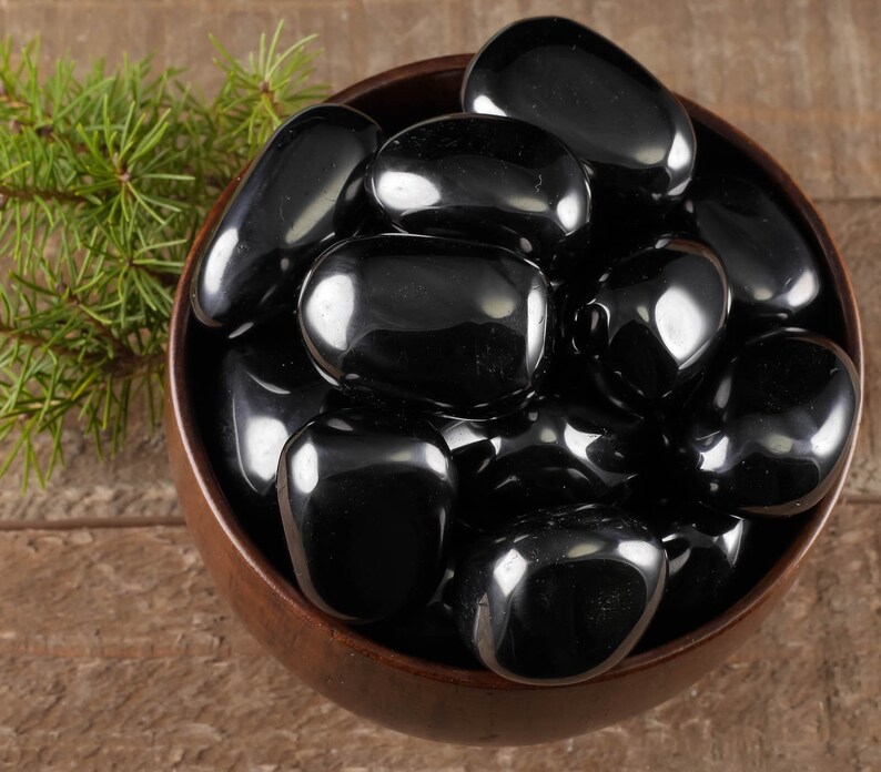 JET Tumbled Crystals Petrified Wood Fossilized Black Amber - Etsy