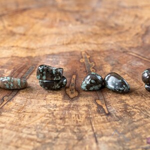NUNDERITE Tumbled Crystals - Crystal Grid, Mediation Stones ...