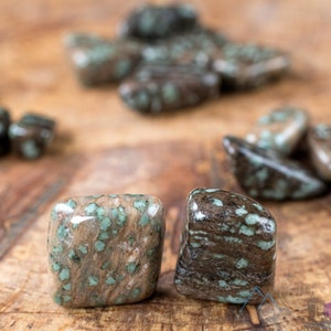 NUNDERITE Tumbled Crystals - Crystal Grid, Mediation Stones ...