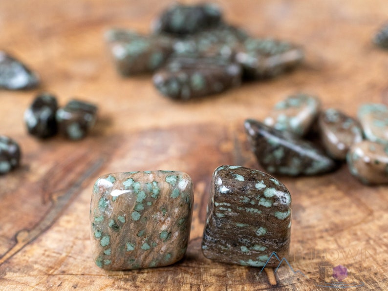 NUNDERITE Tumbled Crystals - Crystal Grid, Mediation Stones ...