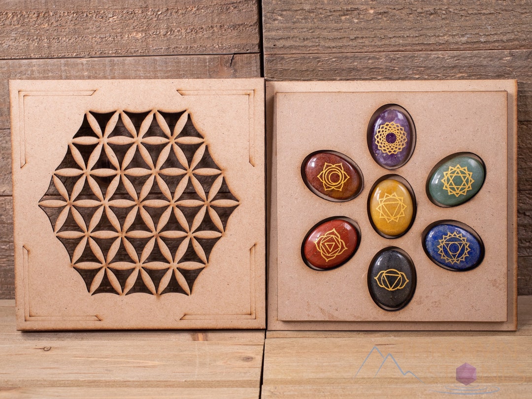 CHAKRA Crystals in Crystal Grid Board Wooden Box - Flower of Life ...