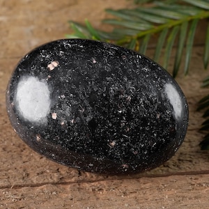 COPPERNITE Palm Stone - Self Care, Healing Crystals, Metaphysical ...