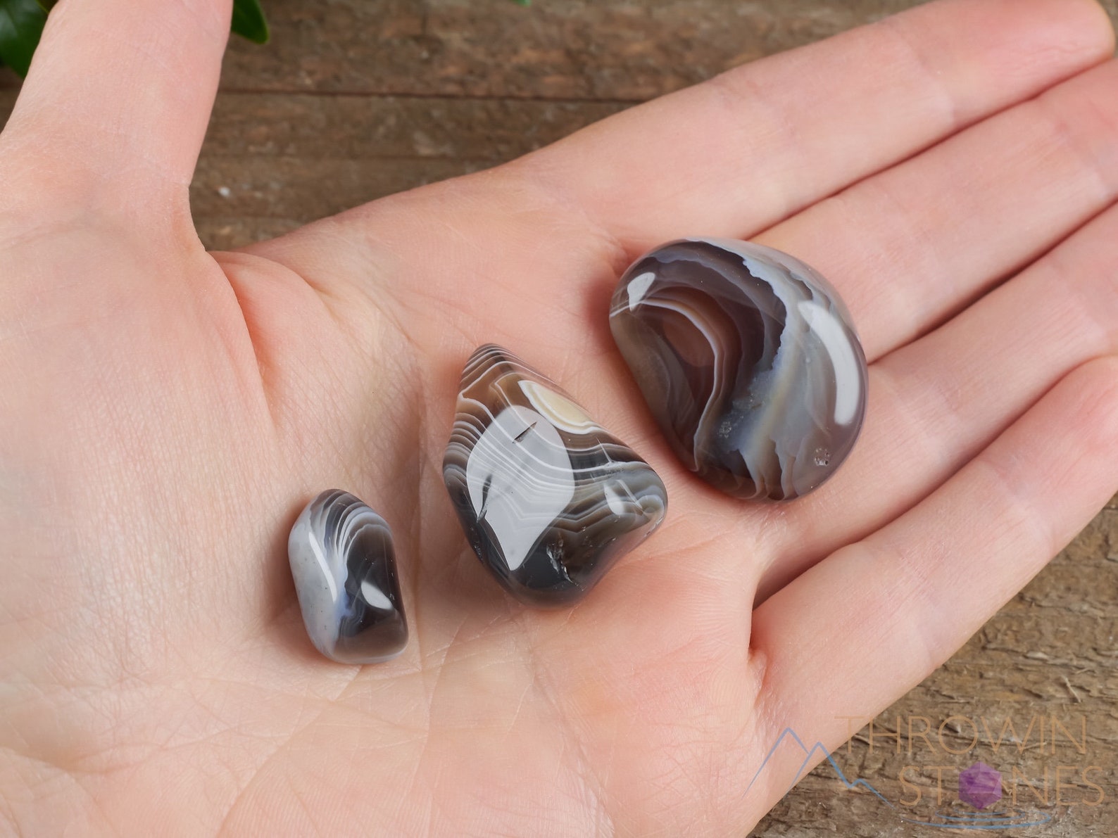 AGATE BANDED Tumbled Crystals – Grey – Crystal Grid, Mediation Stones ...