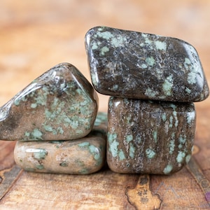 NUNDERITE Tumbled Crystals - Crystal Grid, Mediation Stones ...