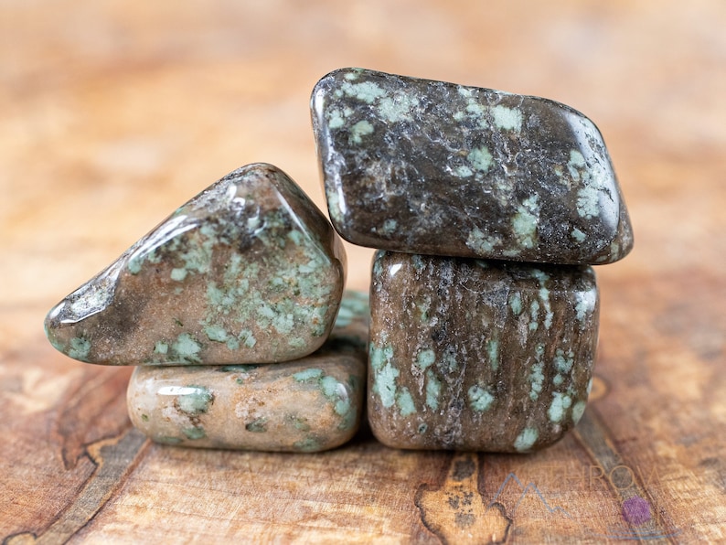NUNDERITE Tumbled Crystals - Crystal Grid, Mediation Stones ...