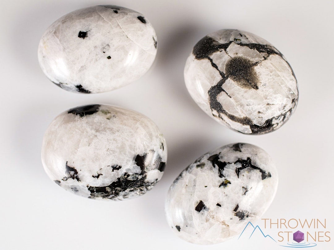 MOONSTONE Worry Stone Self Care, Polished Crystals, Meditation Stones ...