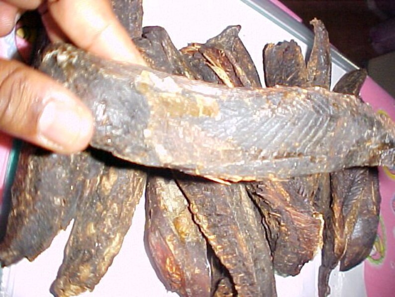 Sun Dried Maldive Tuna Spice FISH CHIPS for Curries Dried Fishmaldives ...