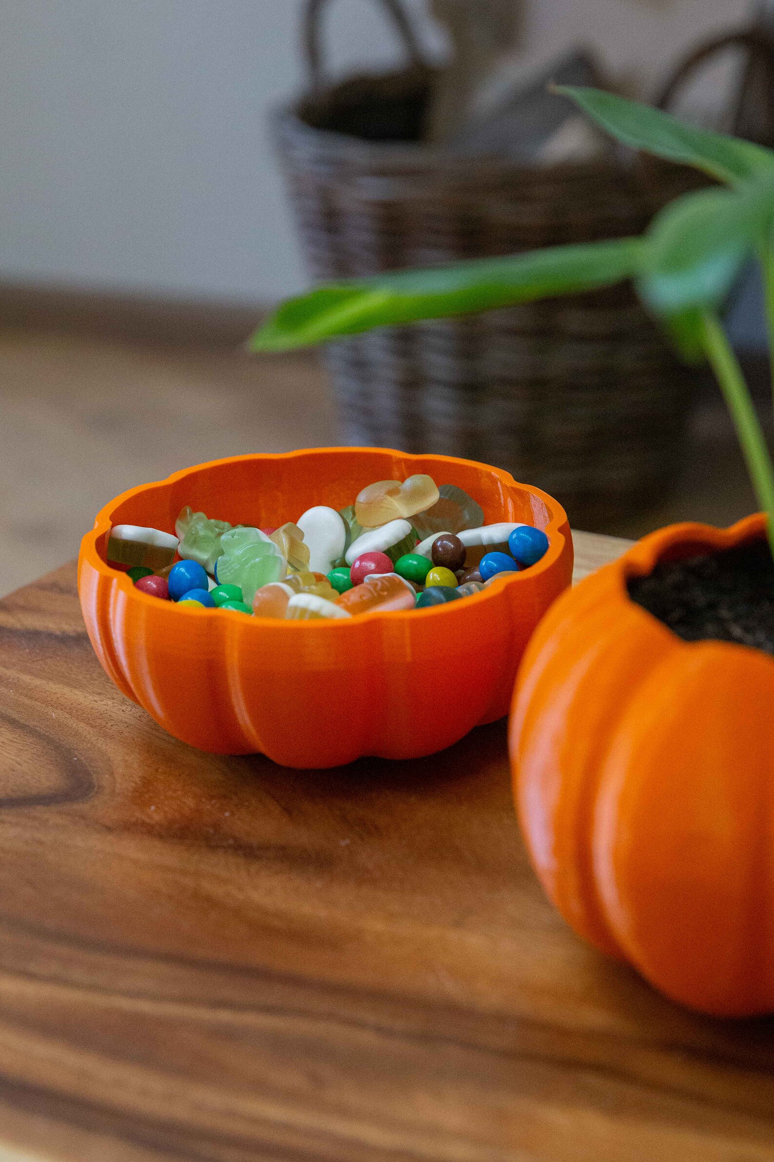 Halloween Pumpkin Candy Bowl - Spooky Home Decor - Trick or Treat - Etsy