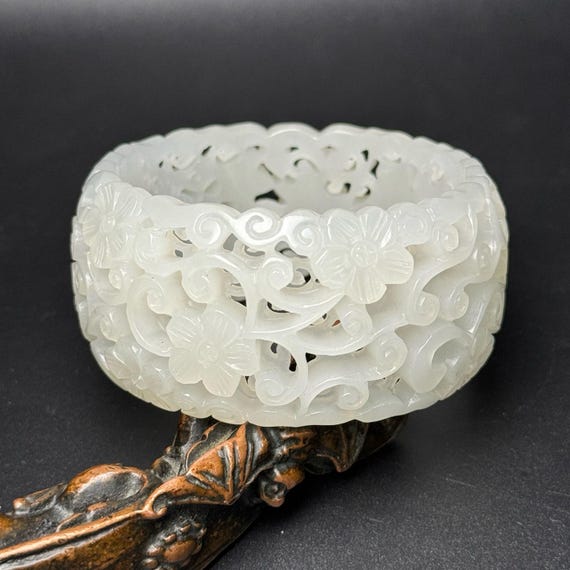 Chinese white jade pure hand-carved exquisite rare ho… - Gem