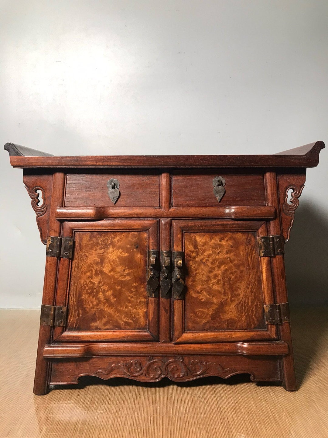 Chinese Antique Collection of Exquisite and Rare Rosewood Cabinet ...