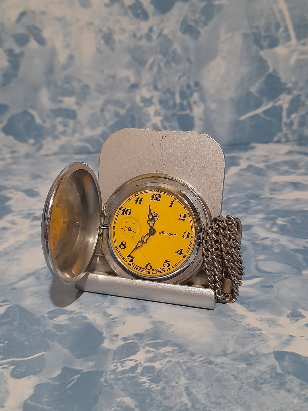 Working Pocket Watch Lightning. Pocket Watch Lightning. Pocket Watch ...