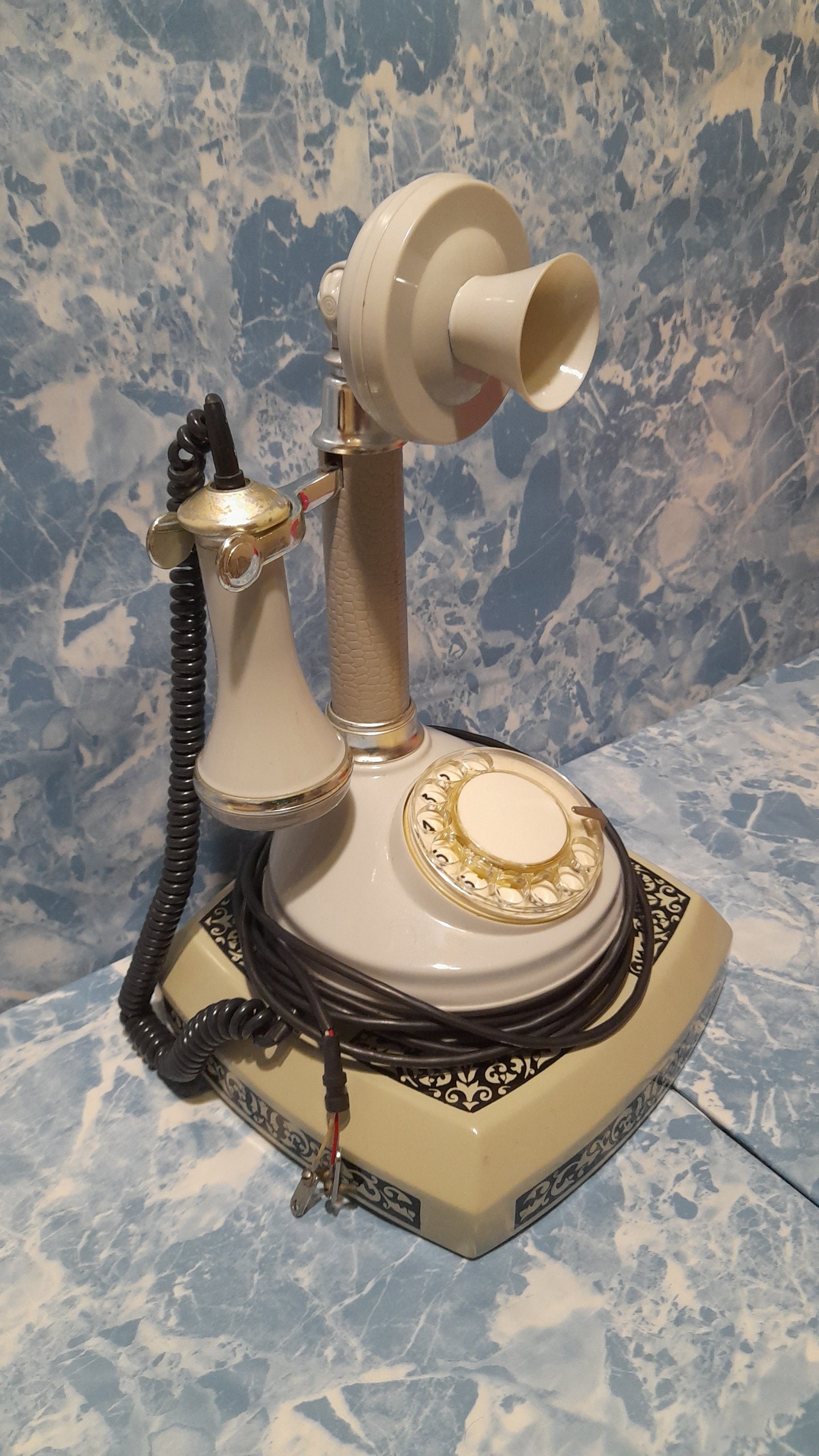Vintage Telephone. Old Phone. 1980 Phone. Rotary Phone. Landline Phone ...