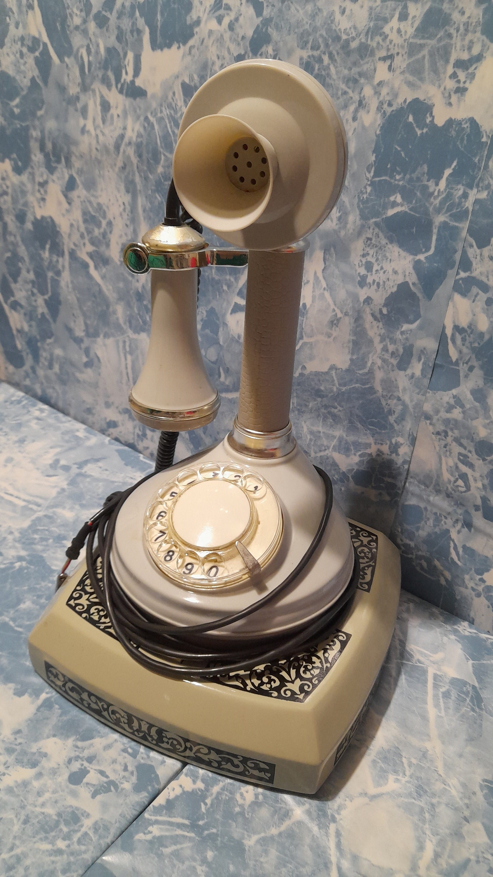 Vintage Telephone. Old Phone. 1980 Phone. Rotary Phone. Landline Phone ...