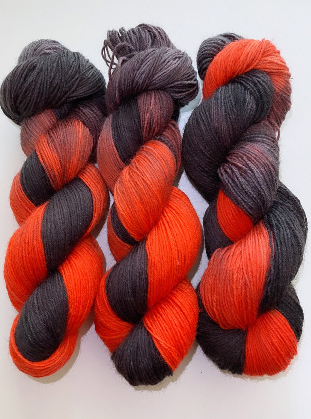 Vampire Bite Hand Dyed Wool / Sock Yarn 100g 420 M - Etsy