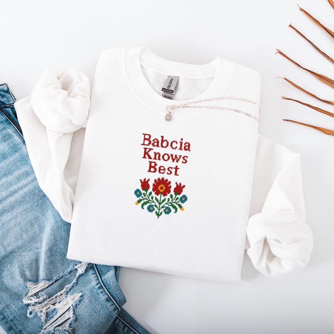 Babcia Knows Sweatshirt, Polish Grandma Crewneck Gift - Etsy