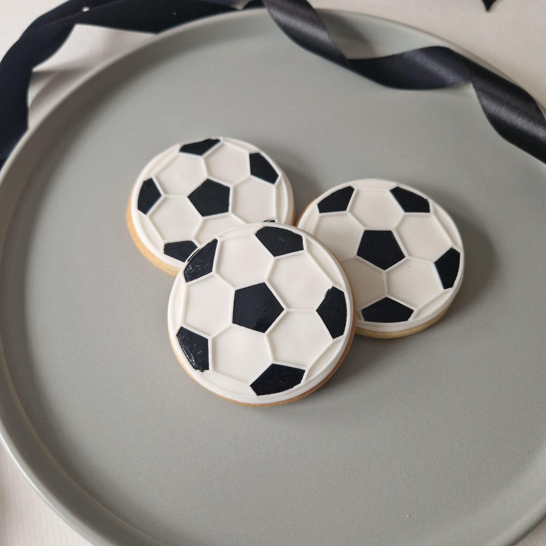 Football Party Favour Biscuits - Etsy