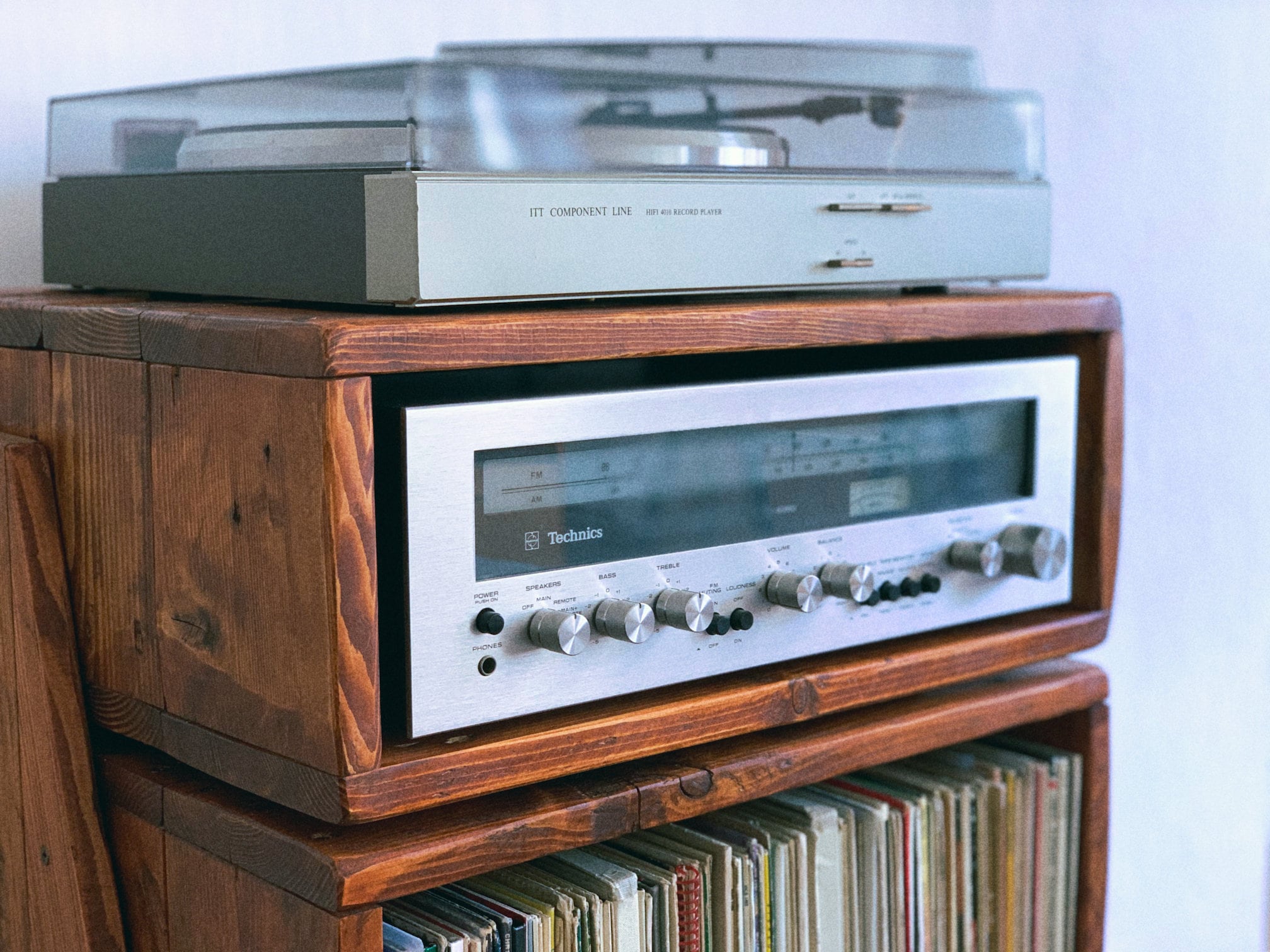 Upcycled Pallet Record Player Stand: Vinyl Storage Cabinet - Etsy